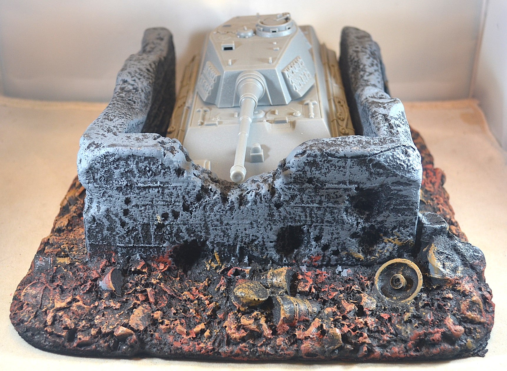 Atherton Scenics WWII Painted Bombed Coal Building Tank Position ...