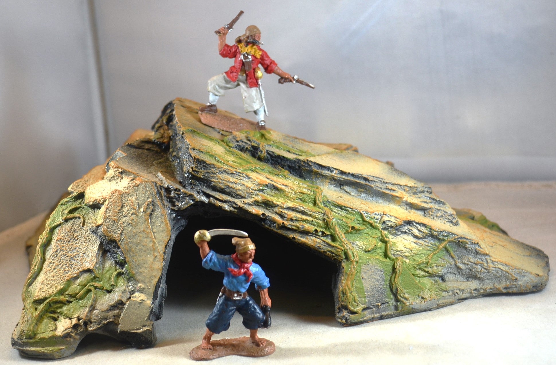 LOD Barzso Painted Treasure Island Ben Gunn's Cave/Rock Formation ...