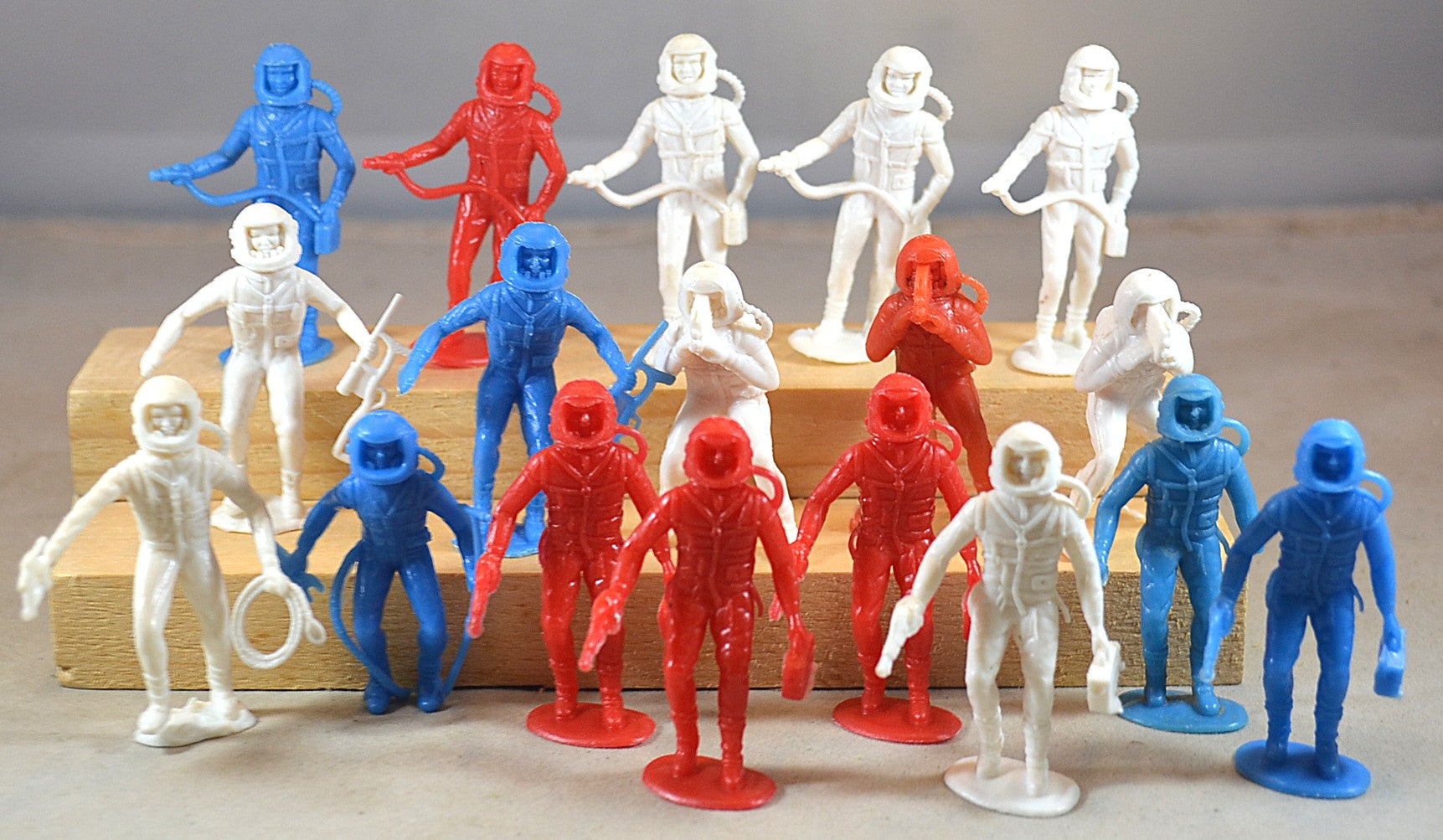 MPC Vintage US Astronauts Space Exploration Set – MicShaun's Closet