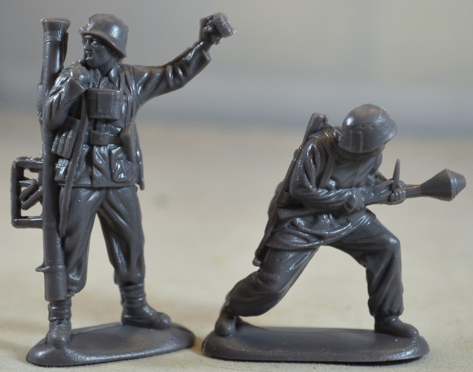 Mars WWII German Anti-Tank Team Dark Gray 32041 – MicShaun's Closet