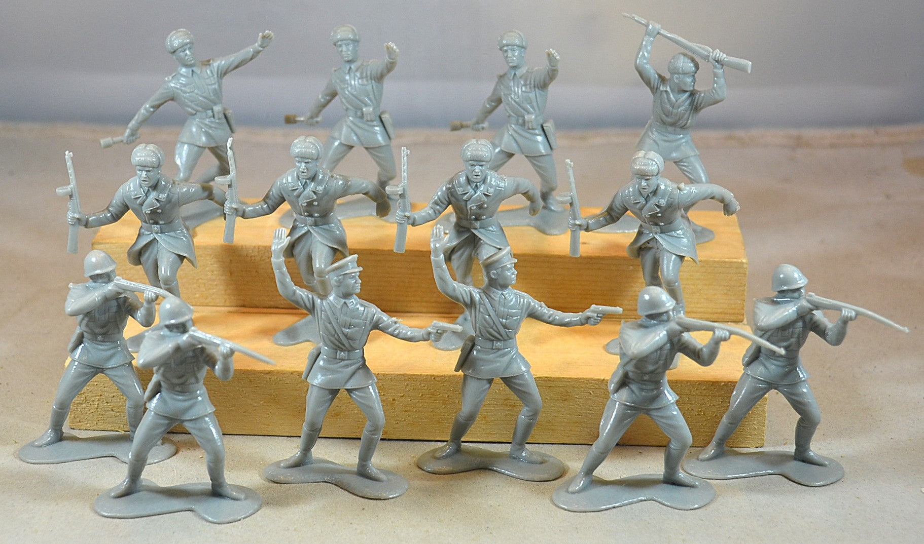 Marx WWII Russian Infantry Gray – MicShaun's Closet