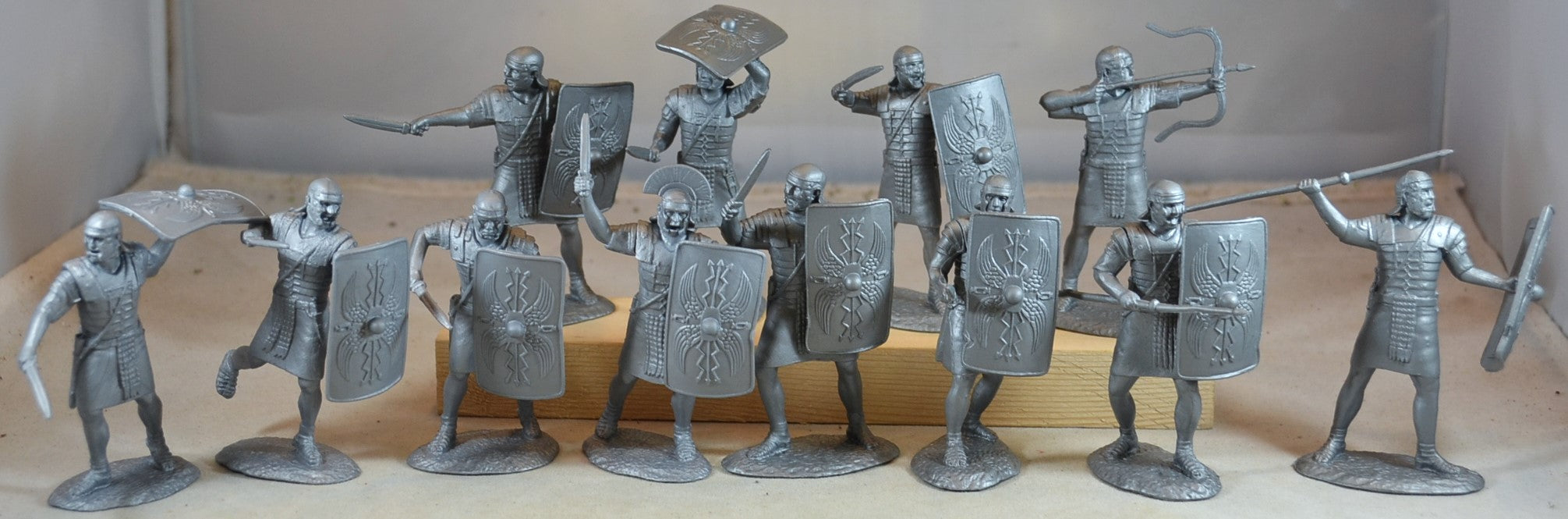 TSSD Deluxe Roman Infantry Legion Set Silver – MicShaun's Closet