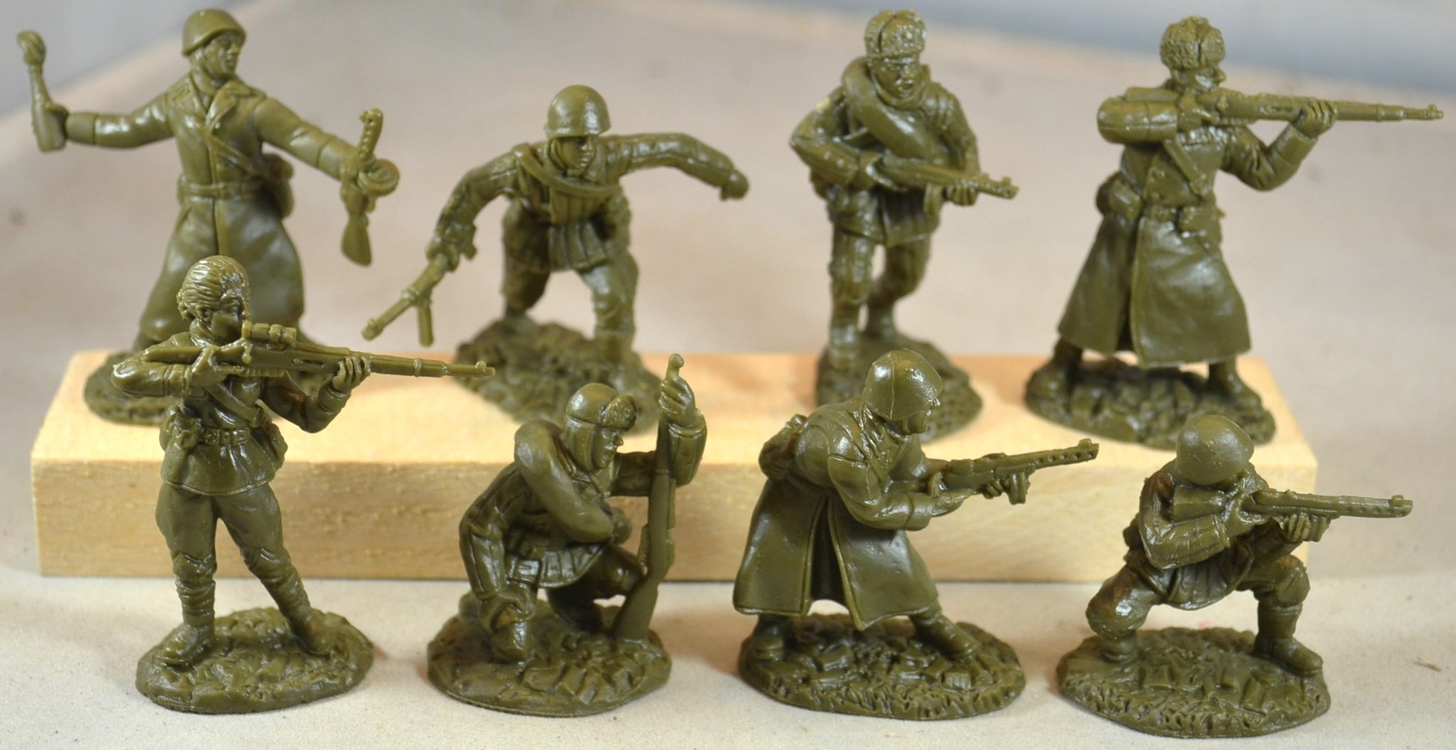 TSSD WWII German Long Coats and Russian Infantry Combo Set – MicShaun's Closet