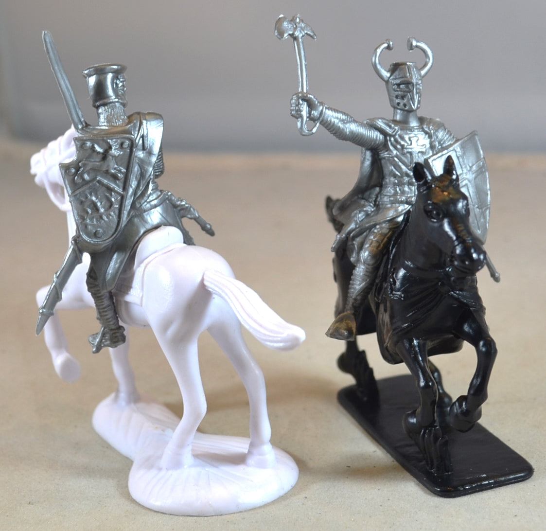 Americana Painted Medieval Crusader Figure Set Blue and Silver ...