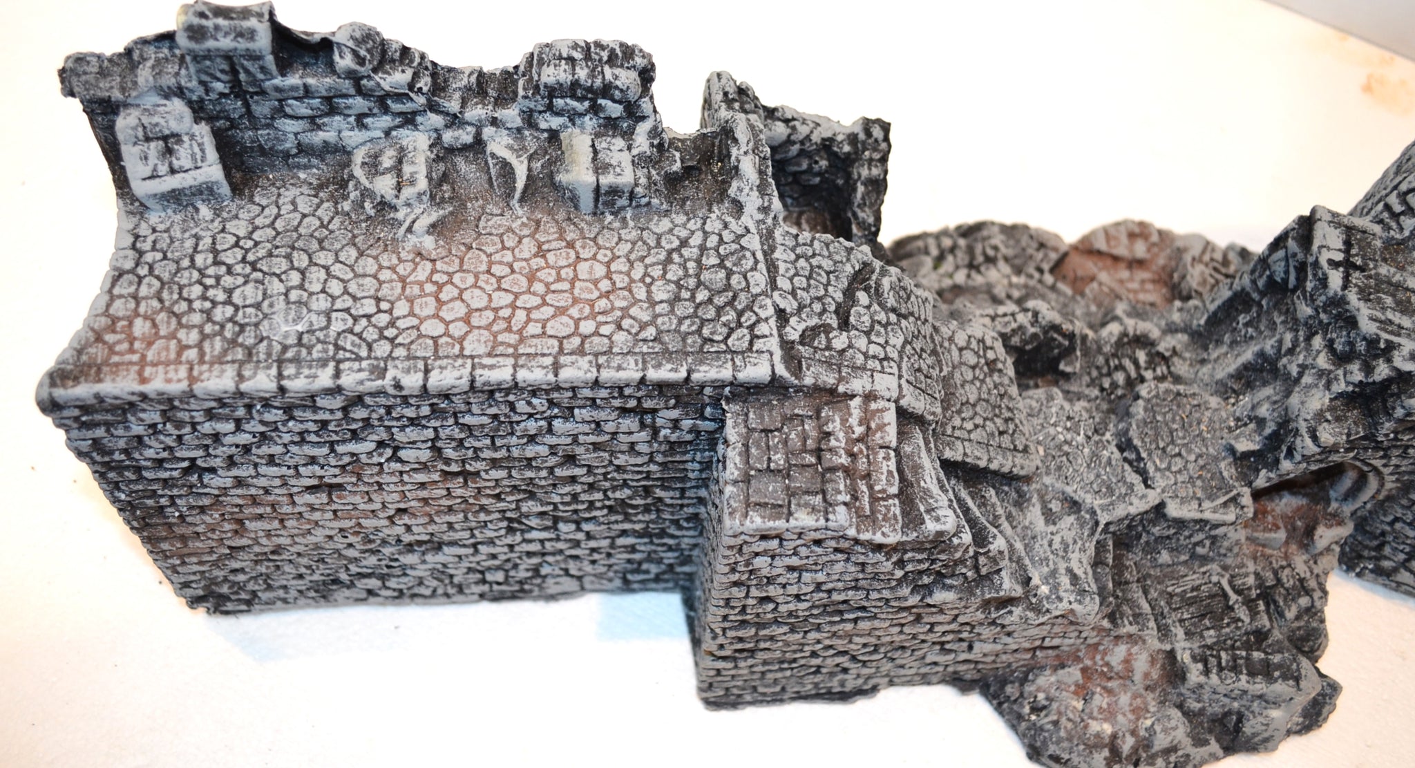 LOD Barzso Hand Painted Nottingham Castle Breached Damaged Wall Sectio ...