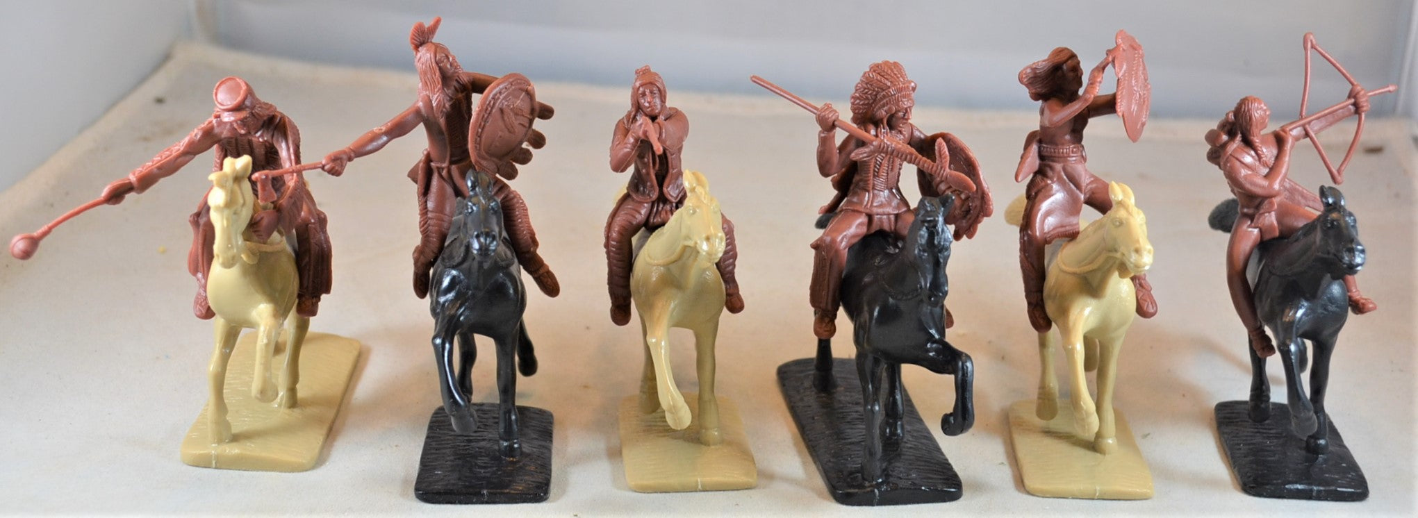 Classic Toy Soldiers Mounted Sioux Native American Warriors Crazy Hors ...