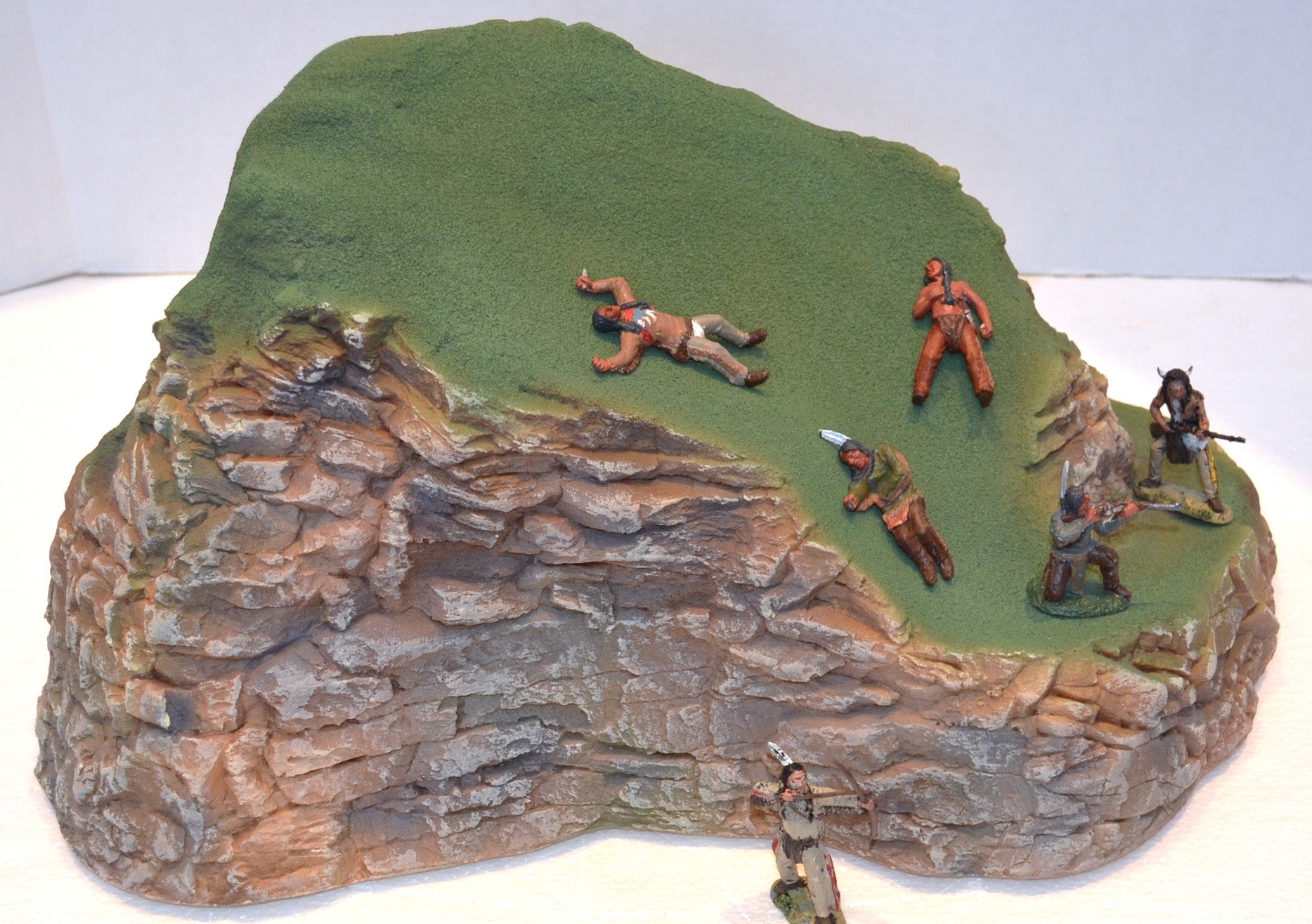 Painted Mountain Meadow Rock Diorama Piece #858 – MicShaun's Closet
