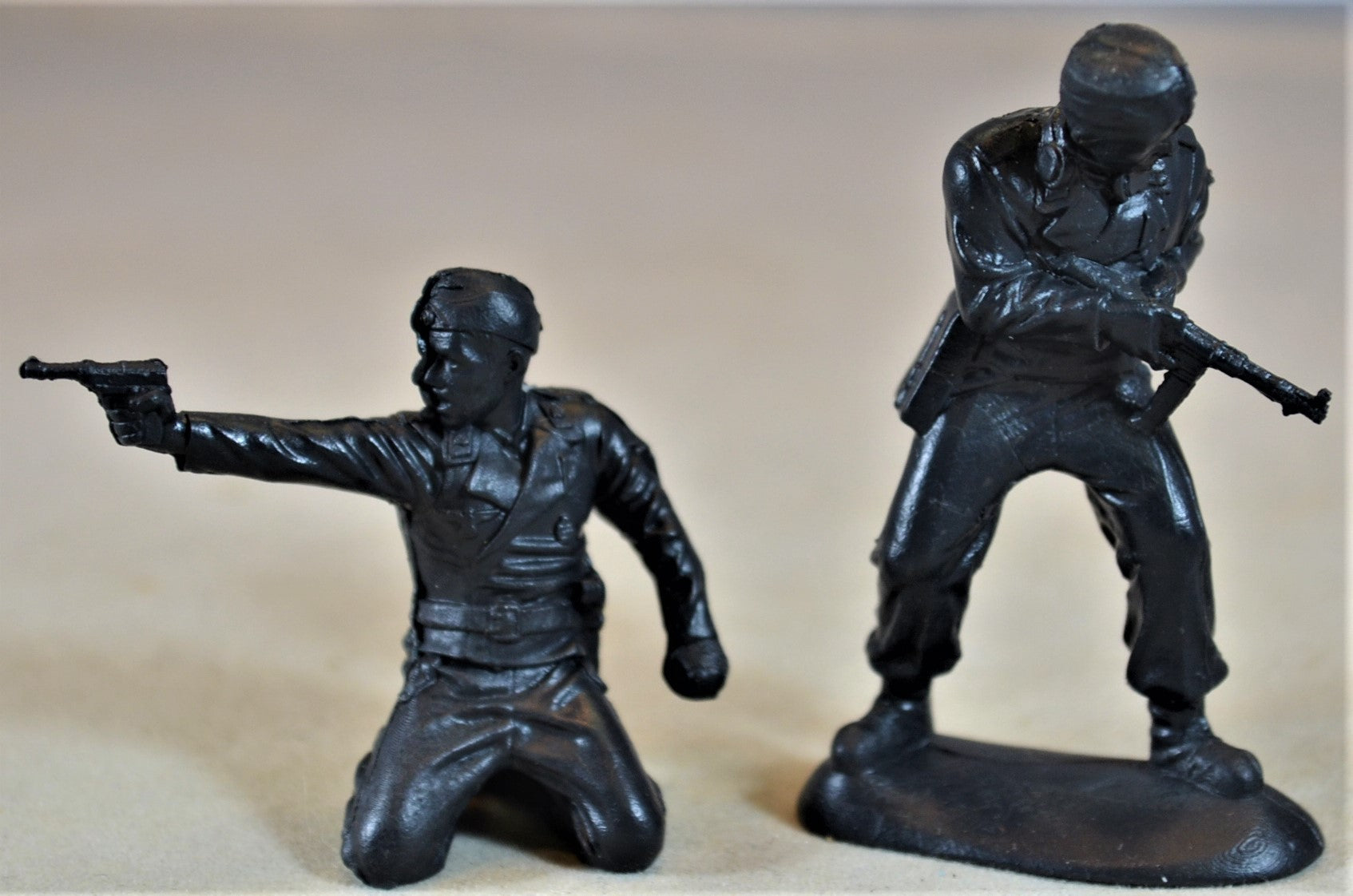 Mars WWII German Panzer Crew in Combat Black 32035 – MicShaun's Closet