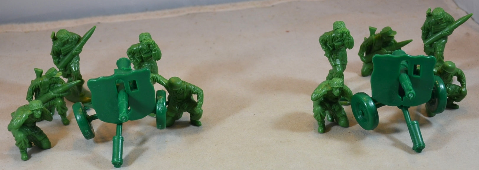 Mars WWII German Paratroopers LG-43 Gun and Crew Tropical Uniform 3203 ...