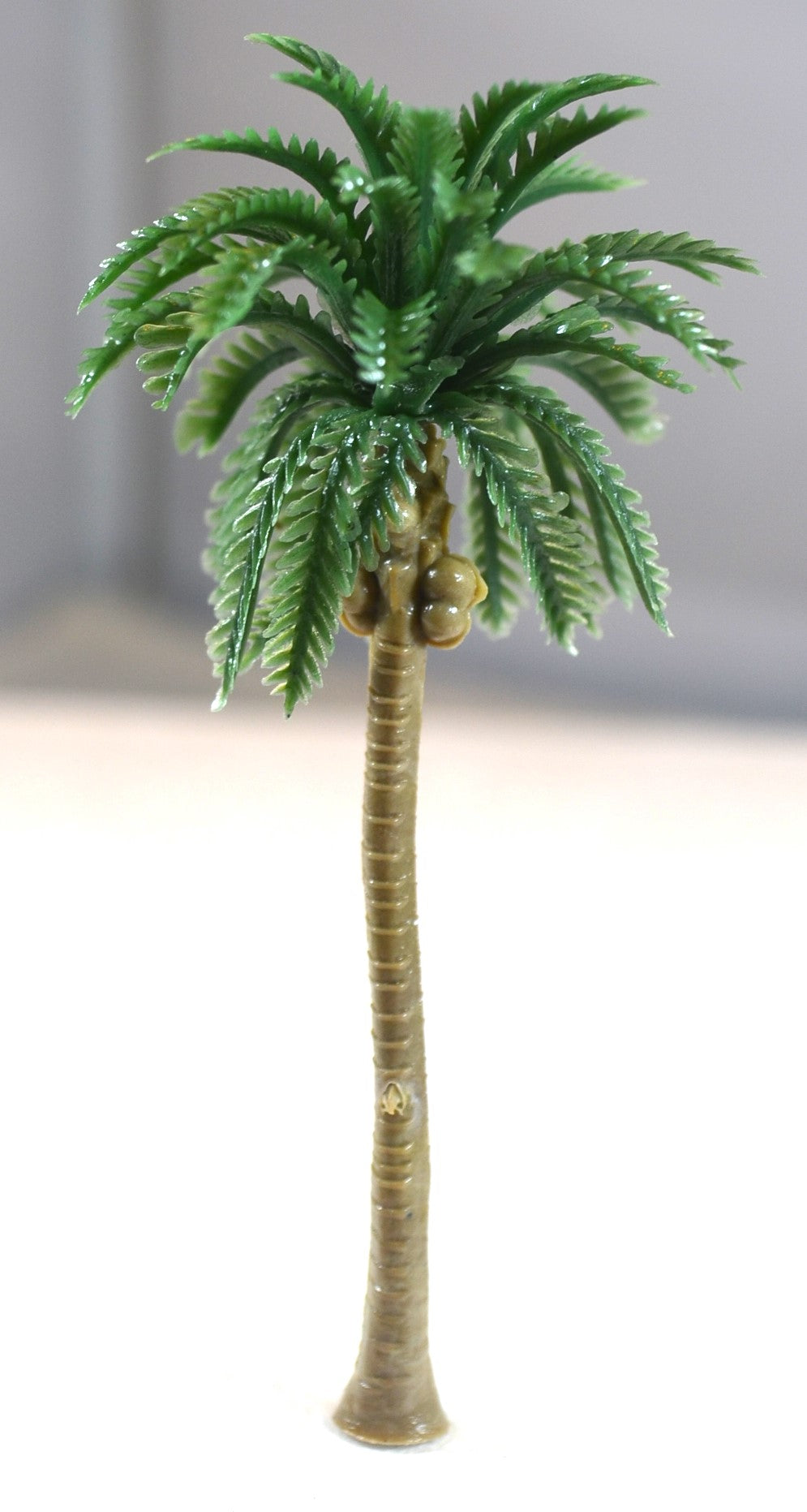 3.25" Plastic Palm Trees for Dioramas and Battle Scenes – MicShaun's Closet