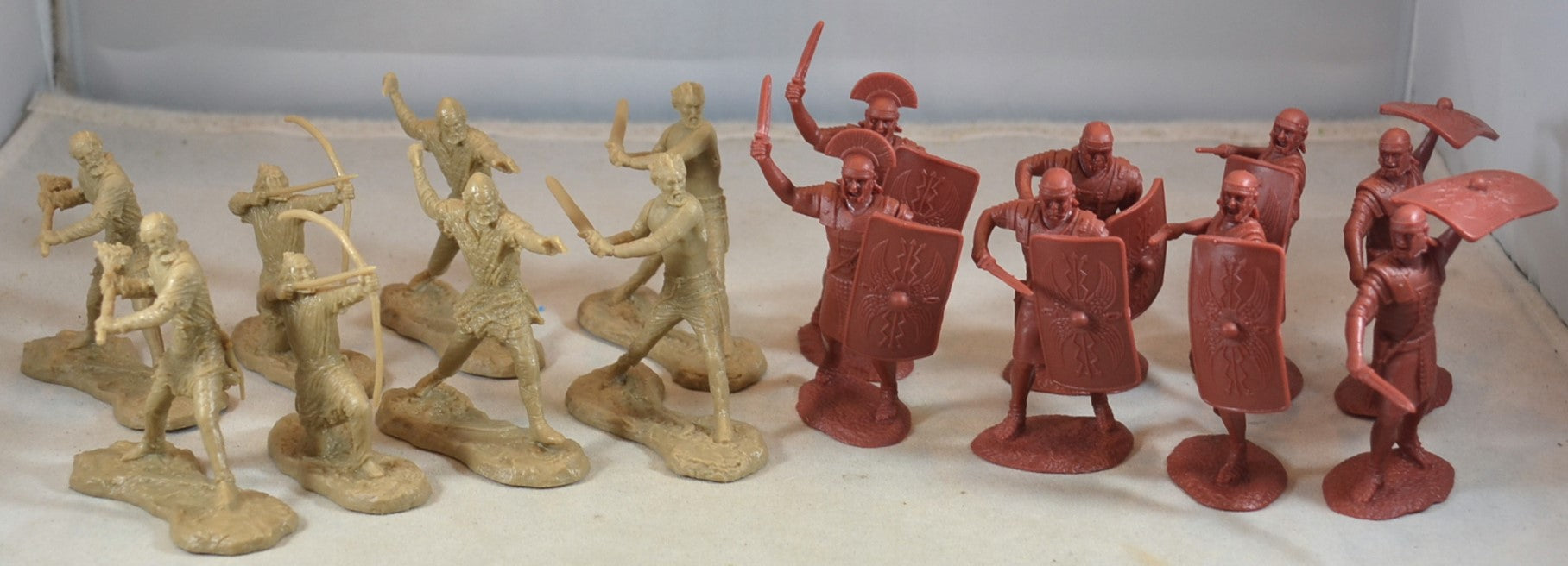 TSSD Romans and Barbarians Infantry Add-0n Set #22 Red and Tan ...