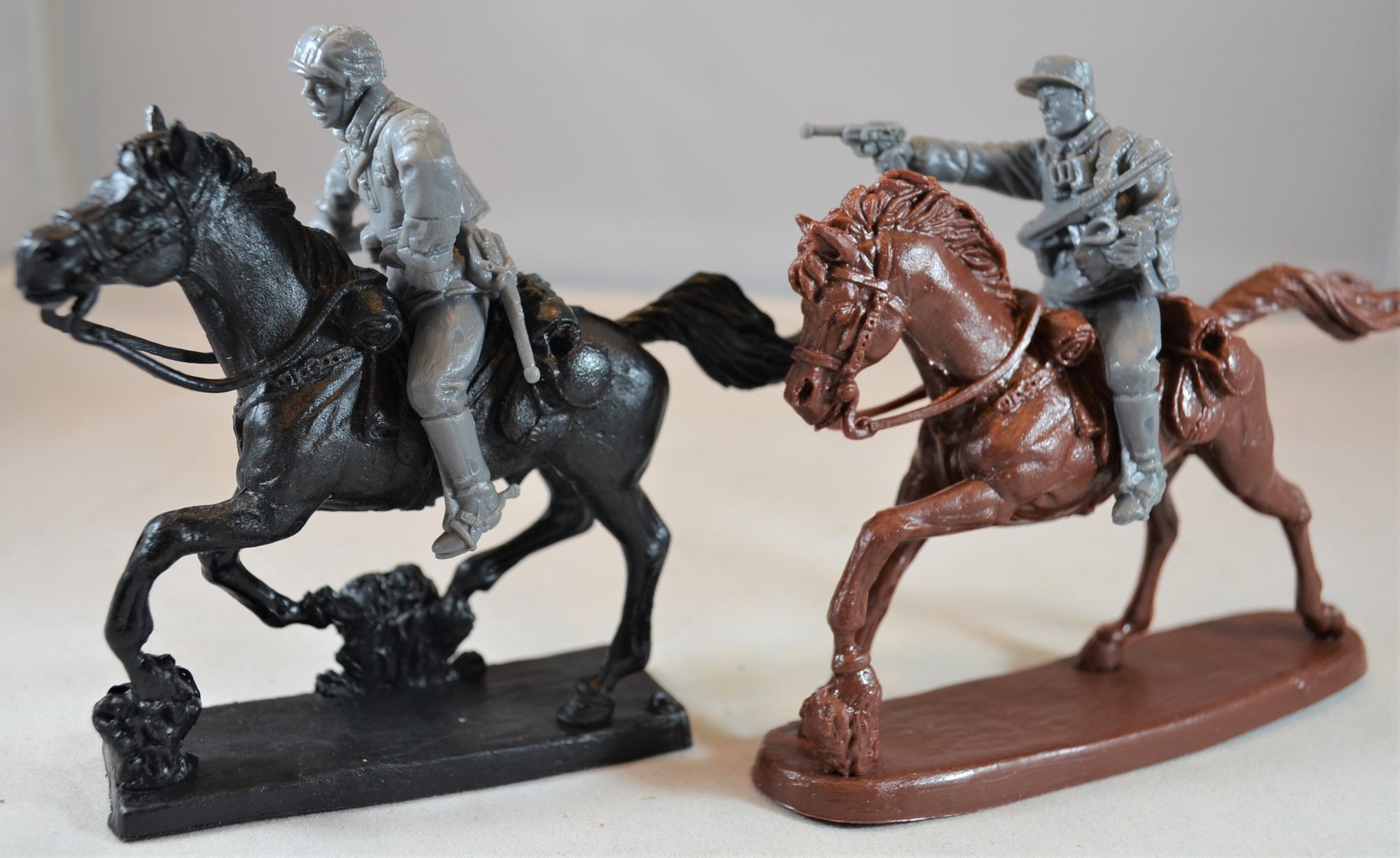 TSSD WWII German Elite Riders with Horses Dark Gray Set #11HR – MicShaun's Closet